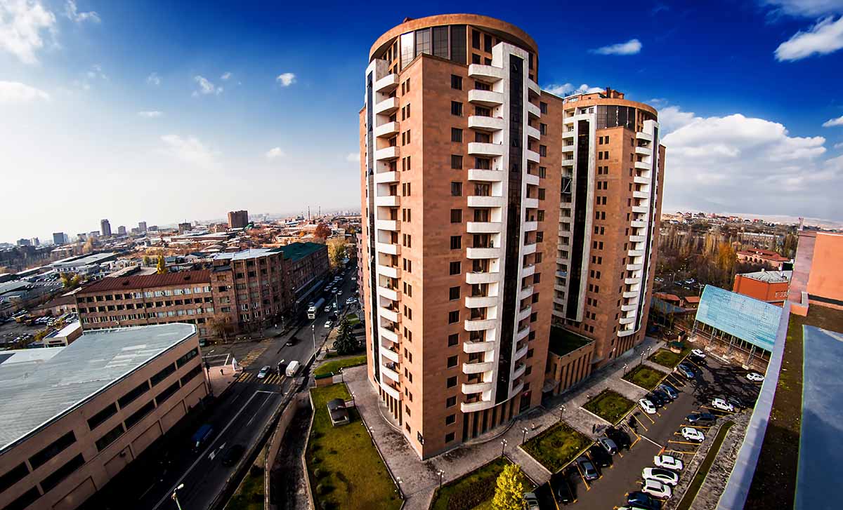 Yeraz Residential District - UNIROOF